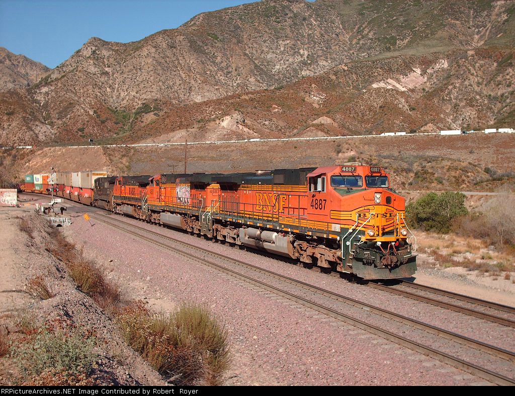 BNSF 4887
